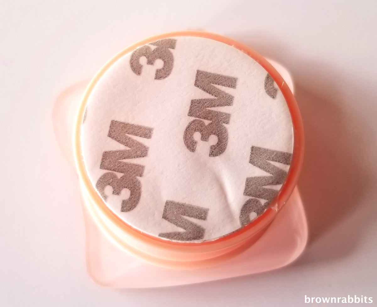 Chainsaw Man Phone Grip: Pochita – Brownrabbits